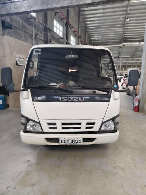 ISUZU NHR MB I VAN - Dryve PH