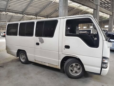 ISUZU NHR MB I VAN - Dryve PH